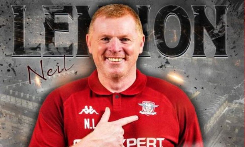 Breaking News// Neil Lennon a fost prezentat oficial la Rapid!/ Vezi CV ...
