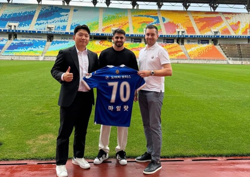 Sebastian Mailat – prezentat oficial de Suwon Samsung Bluewings ...